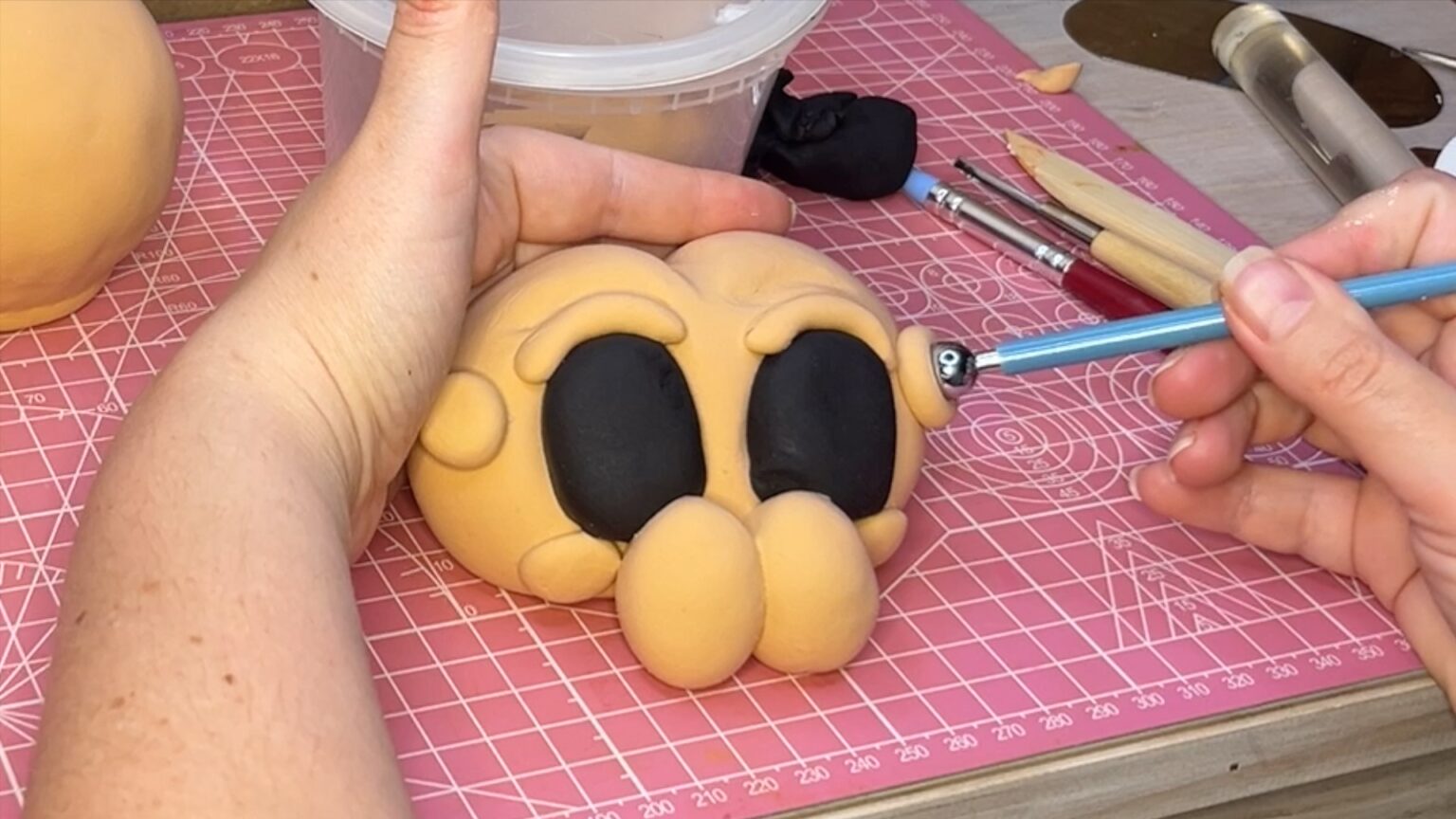 How To Make A Cute Foam Clay Jumping Spider - HumbleBeesCreations