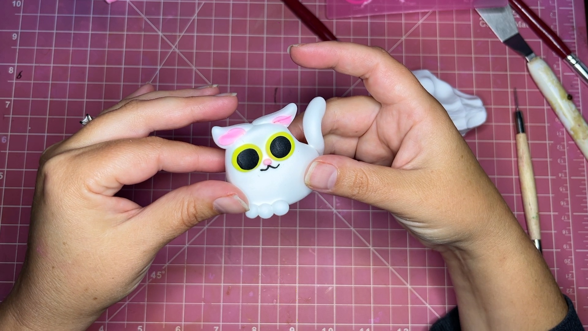How to make Funny Halloween Cats with Witch Hats - HumbleBeesCreations