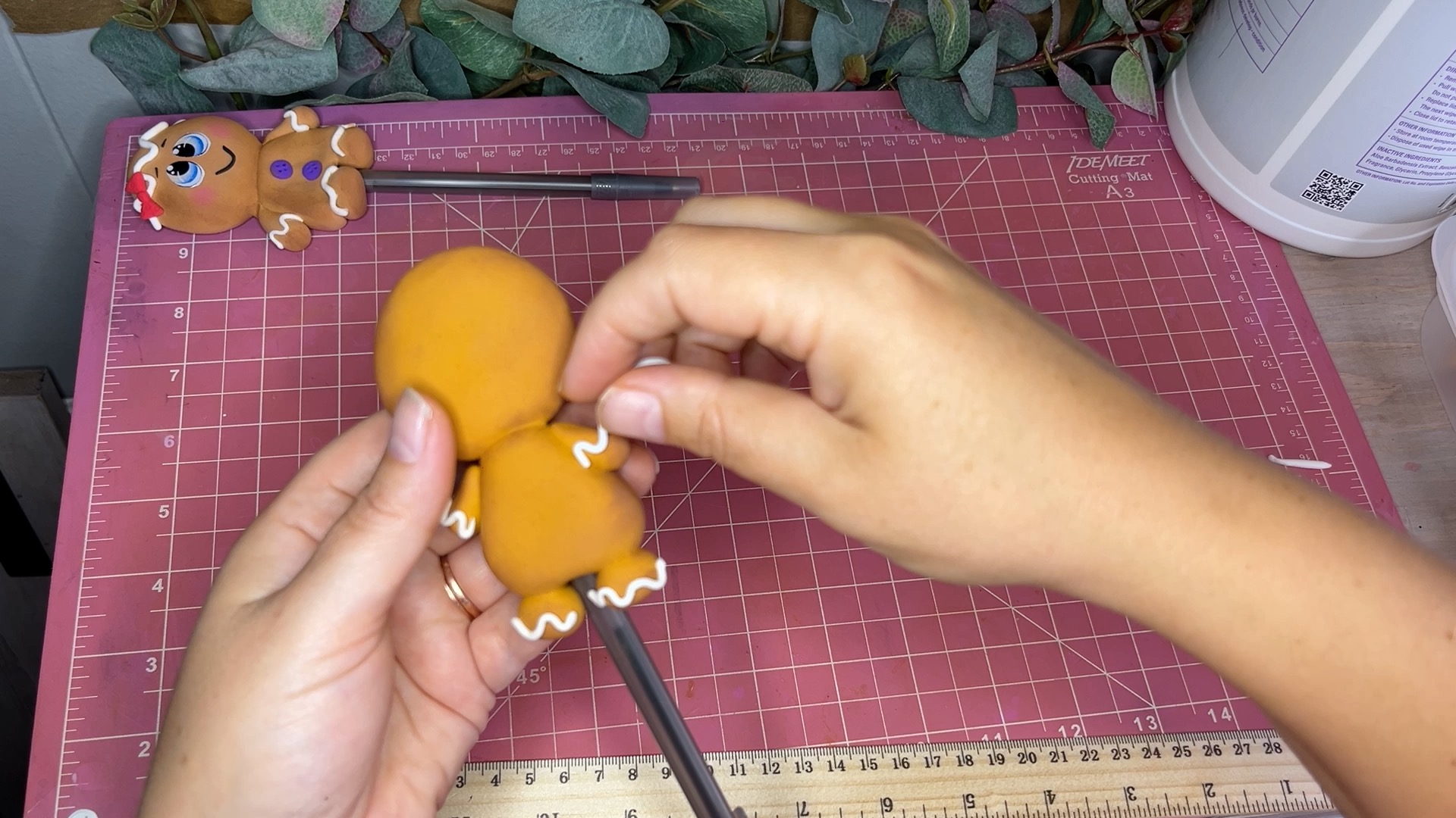 DIY Gingerbread Girl Pen Topper Tutorial: Step-by-Step Guide with Clay ...